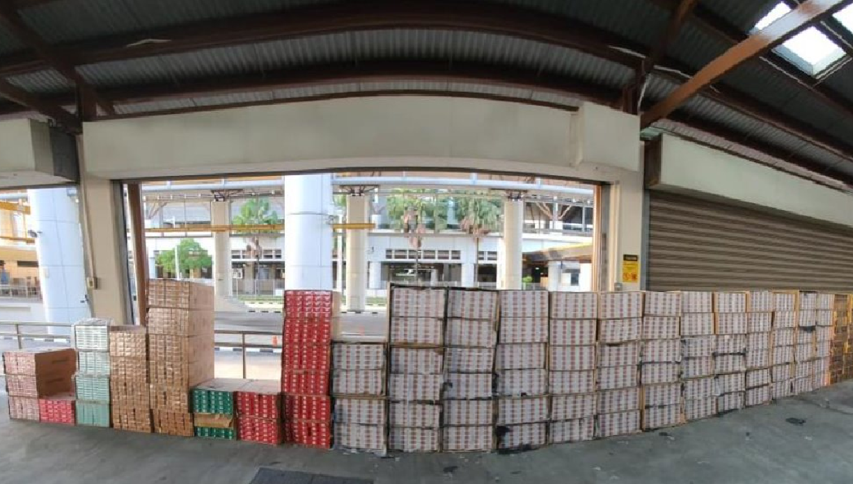 SMUGGLERS HIDE CIGARETTE BOX IN TISSUE BOXES, CAUGHT AT TUAS