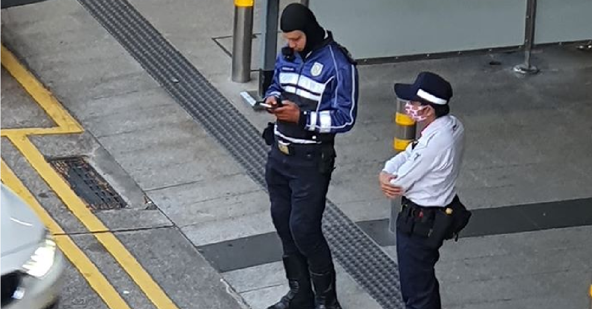 LTA OFFICER ALLEGEDLY SEEN WITHOUT FACEMASK WHILE ON THE JOB