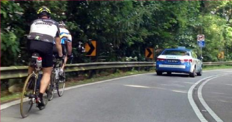 CYCLISTS IN GROUP OF 20 SEEN HOGGING TWO LANES ON THE ROAD (VIDEO)