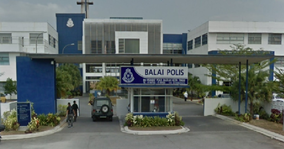 M'SIA POLICE ARRESTED FOR DEALING DRUGS IN THEIR OWN STATION