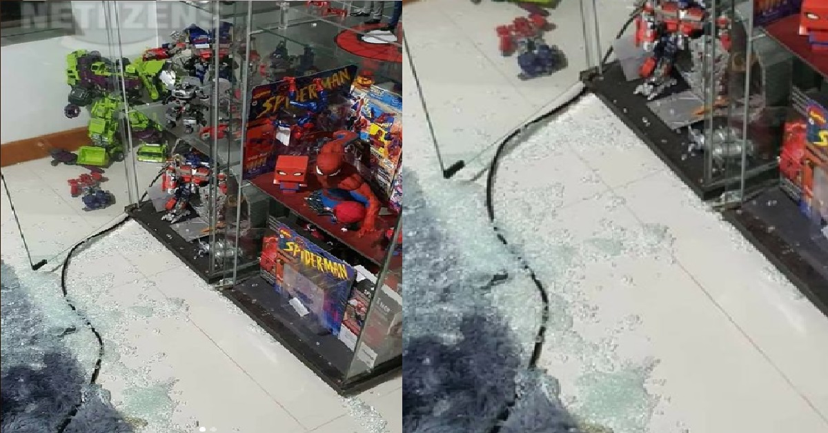 GUY'S GLASS DISPLAY CABINET FROM IKEA SUDDENLY EXPLODES & SHATTERS