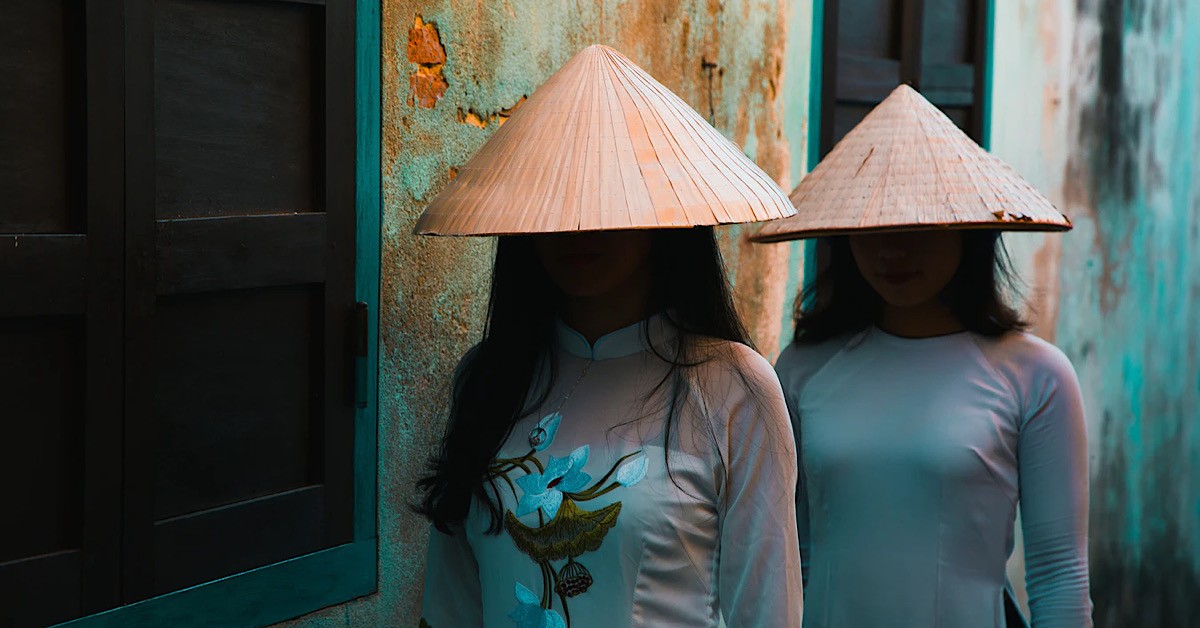 GUY WANTS TO “LAM TINH KONG SAI BAO” WITH SISTERS IN LAW