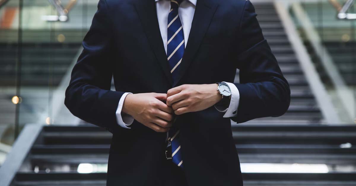 UNAMBITIOUS MAN SCARED THAT GIRLS WON'T WANT HIM