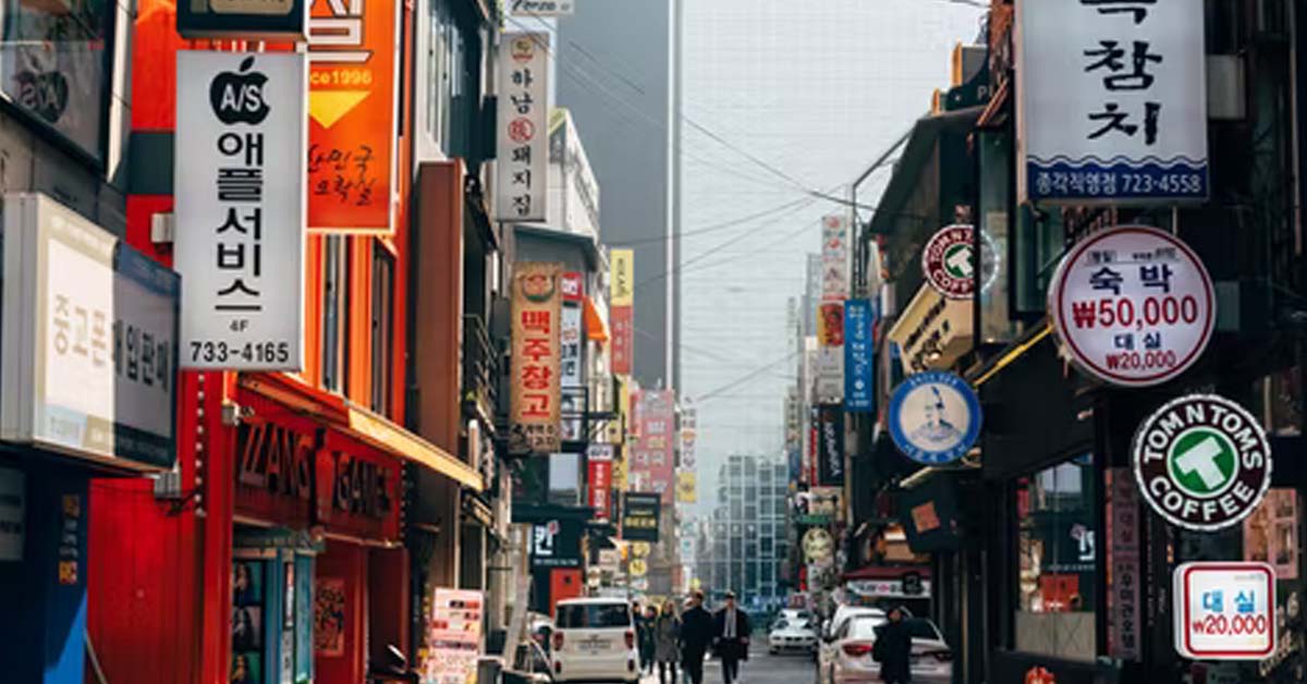 GIRL'S KOREAN OPPA BF GOT GF OUTSIDE, AFTER BREAKUP WANT RETURN