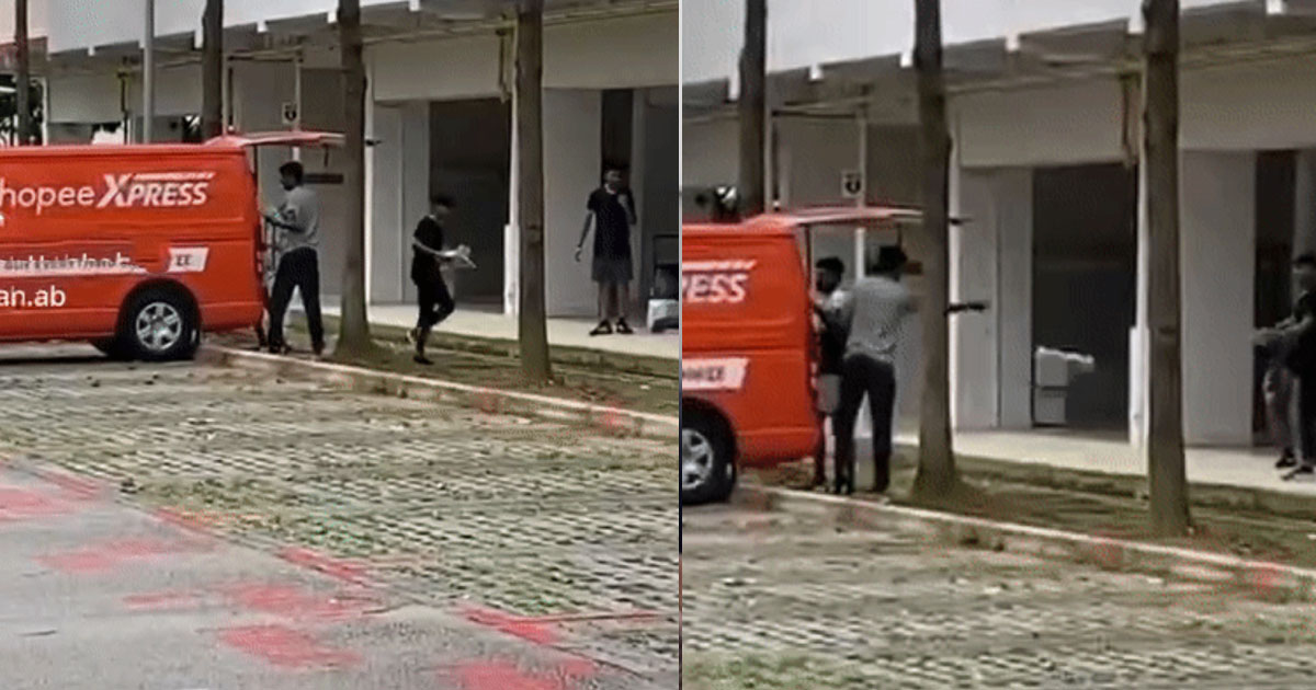 DELIVERY MAN THROW PARCELS ON THE GROUND DURING UNLOADING FROM SHOPEE ...