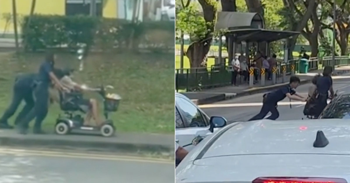 Kind Police Officers Pushed Elderly Man Home After His Scooter Ran Out