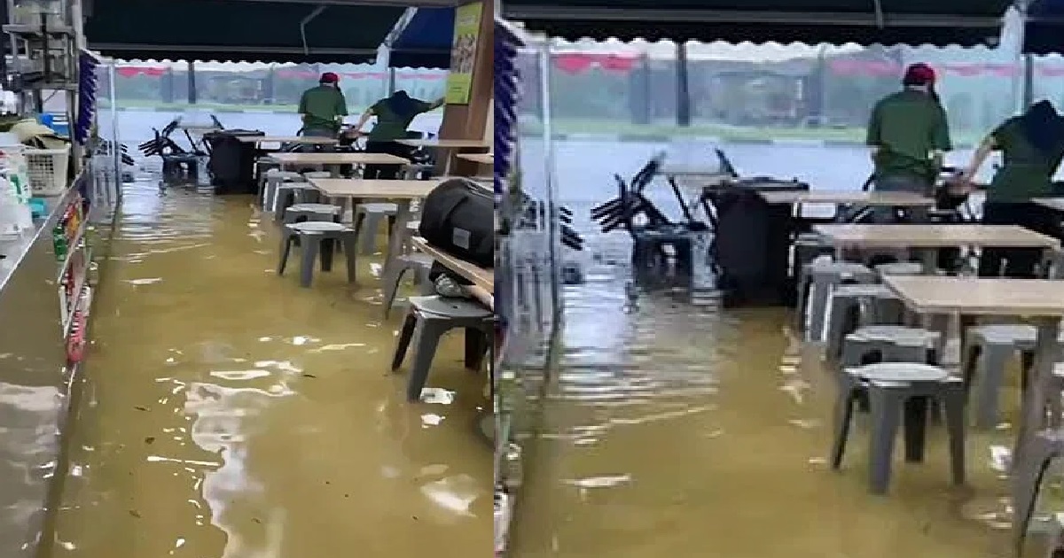 RESTAURANTS FLOODED @ CLEMENTI DUE TO RAIN, CUSTOMERS WALKED THROUGH ...