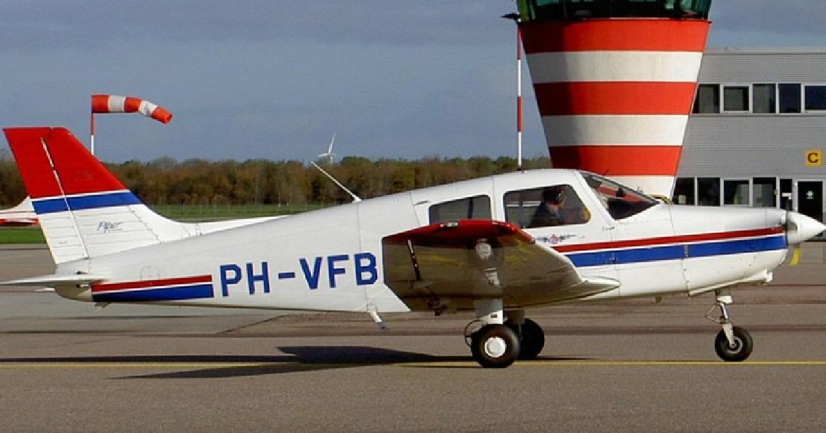 PILOT DIED FROM CARDIAC ARREST, CO-PILOT THOUGHT HE WAS JOKING ...