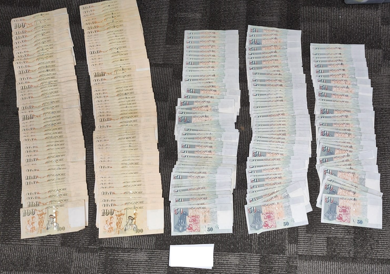 35 Y.O MAN CLIMBED OUT OF TAMPINES FLAT KITCHEN WINDOW TO ESCAPE CNB ...