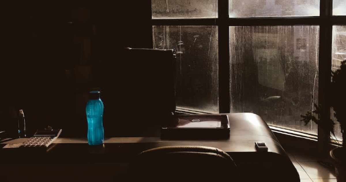 EMPLOYEE DOING 7 PEOPLE'S JOBS WITH THE SALARY OF 1, FORCED TO WORK OT ...