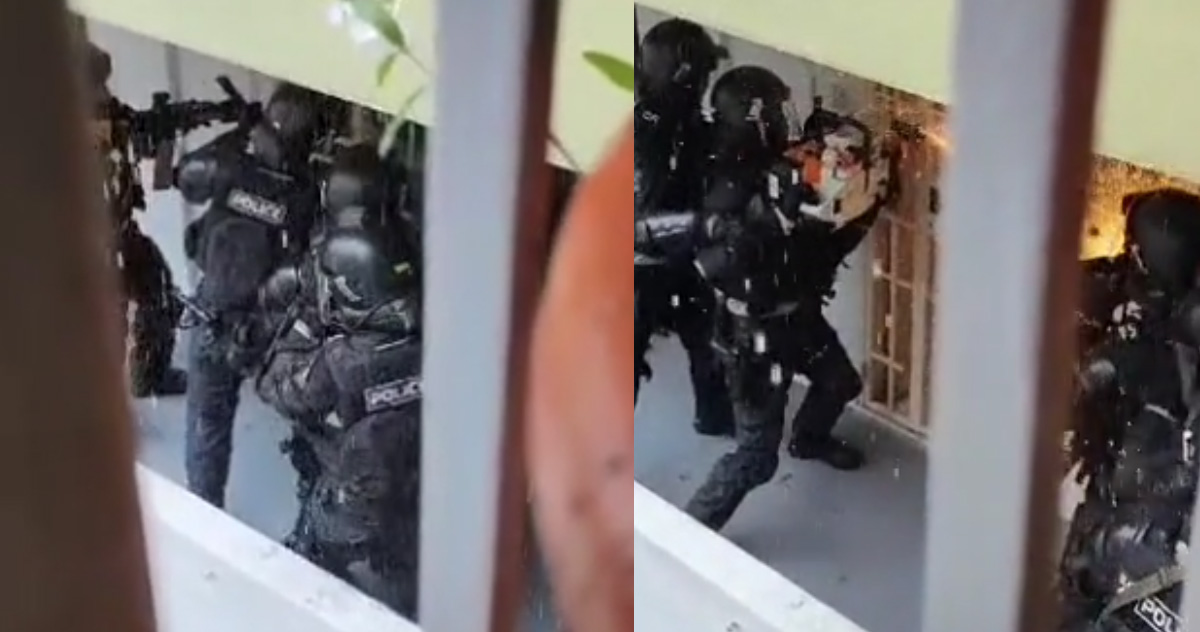 POLICE ARMED WITH RIOT GEAR BREAK OPEN LENGKOK BAHRU HDB UNIT