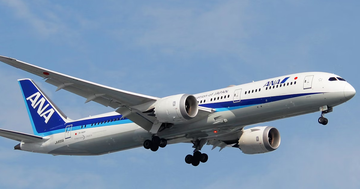 ANA FLIGHT MAKES EMERGENCY LANDING AFTER LOSS OF CABIN PRESSURE