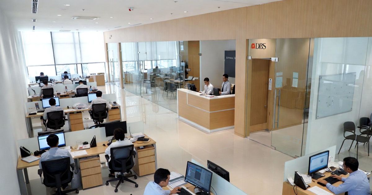 DBS to Give Junior Employees S$1,000 One-Off Bonus Following Resilient ...