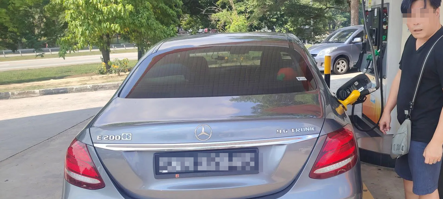 M'sian Man Driving SG Mercedes Caught Using RON95 in JB Sparks Debate ...
