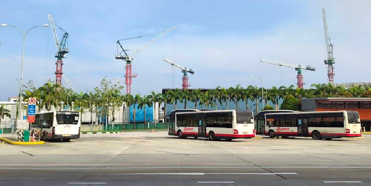 Starting Salaries for Singapore Bus Captains to Rise by S$450 from 2027